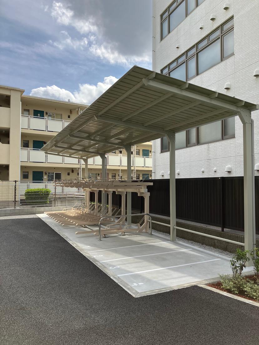 ARK SIGNATURE駐車場（月極駐車場）|東京都中野区弥生町3-35-15（PK000046197）|屋根（あり・なし）|平置き（舗装【あり】）詳細|Park Direct（パークダイレクト）